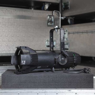 ETC Source Four jr Zoom 25-50 - Woodlite Sweden | Expert Rental House