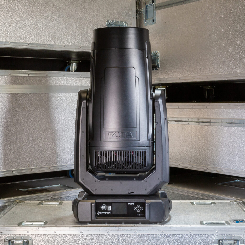 Robe iForte LTX - Woodlite Sweden | Expert Rental House